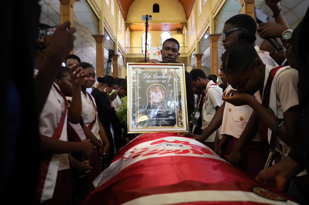 Le dernier hommage à Wanderson Zamy, 19 ans : Quand l’Etat assassine ...